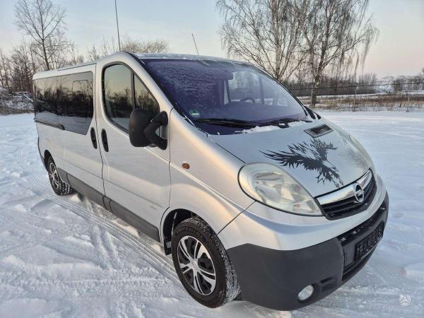 Grey Opel Vivaro 2012 in Marijampole, with an engine capacity of 2.00 L and mileage of 238 thousand km for 8900 €, photo 6 on AUTOMOTO.COM.LV