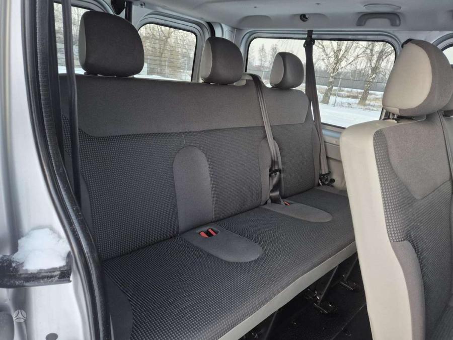 Pelēks Opel Vivaro 2012 Marijampole, ar dzinēja tilpumu 2.00 L un nobraukumu 238 tūkst. km par 8900 €, foto 14 vietnē AUTOMOTO.COM.LV