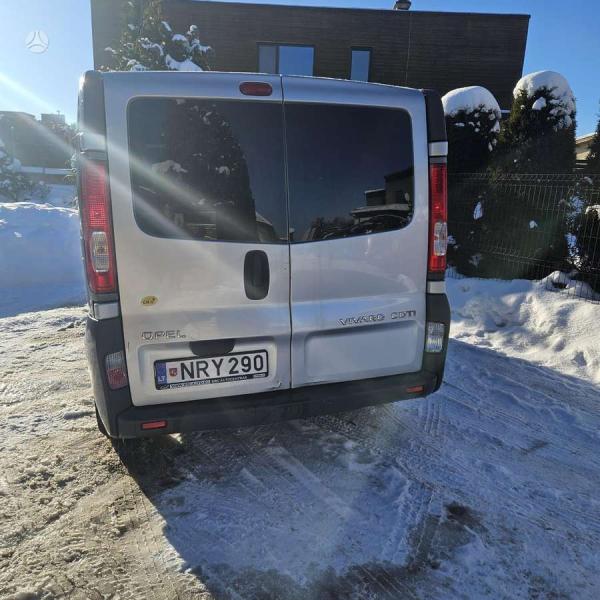Grey Opel Vivaro 2012 in Vilnius, with an engine capacity of 2.00 L and mileage of 346 thousand km for 6200 €, photo 6 on AUTOMOTO.COM.LV