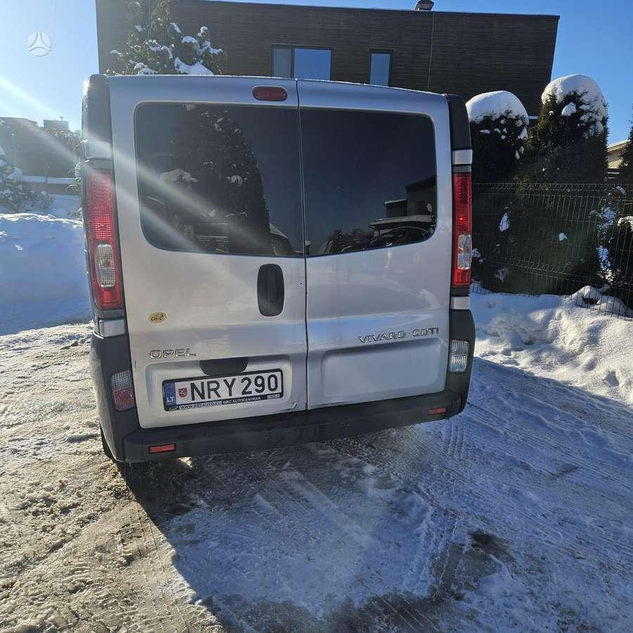 Pelēks Opel Vivaro 2012 Viļņa, ar dzinēja tilpumu 2.00 L un nobraukumu 346 tūkst. km par 6200 €, foto 6 vietnē AUTOMOTO.COM.LV
