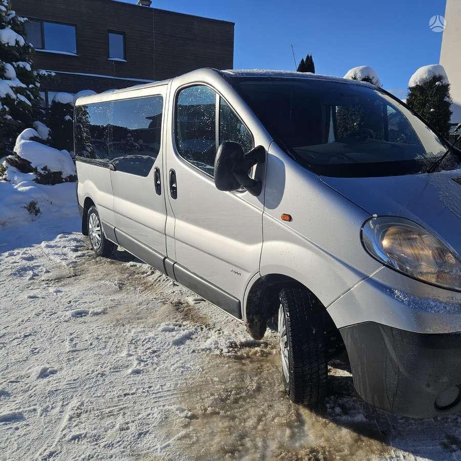Pelēks Opel Vivaro 2012 Viļņa, ar dzinēja tilpumu 2.00 L un nobraukumu 346 tūkst. km par 6200 €, foto 9 vietnē AUTOMOTO.COM.LV