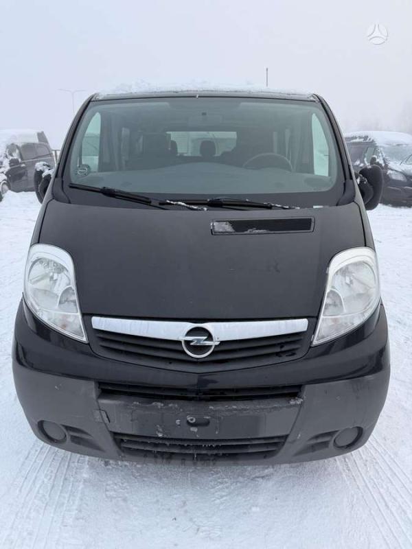 Pelēks Opel Vivaro 2013 Klaipėda, ar dzinēja tilpumu 2.00 L un nobraukumu 108 tūkst. km par 7800 €, foto 2 vietnē AUTOMOTO.COM.LV