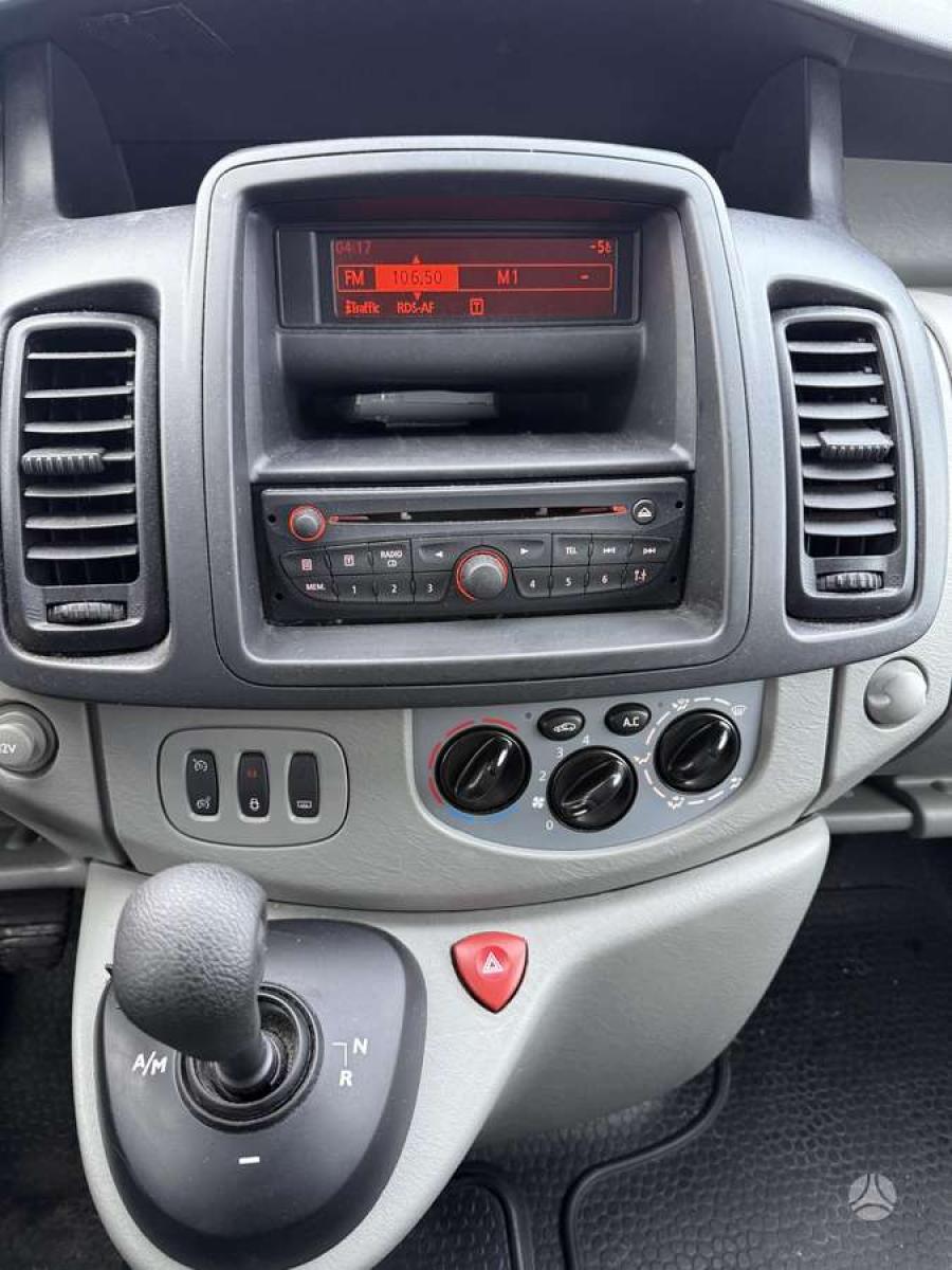 Grey Opel Vivaro 2013 in Klaipeda, with an engine capacity of 2.00 L and mileage of 108 thousand km for 7800 €, photo 18 on AUTOMOTO.COM.LV