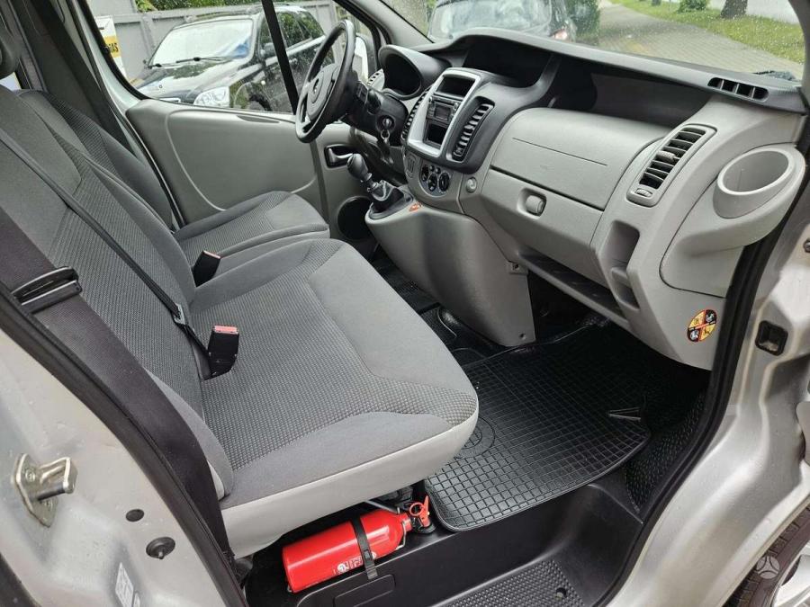Pelēks Opel Vivaro 2013 Šauļi, ar dzinēja tilpumu 2.00 L un nobraukumu 244 tūkst. km par 11950 €, foto 15 vietnē AUTOMOTO.COM.LV
