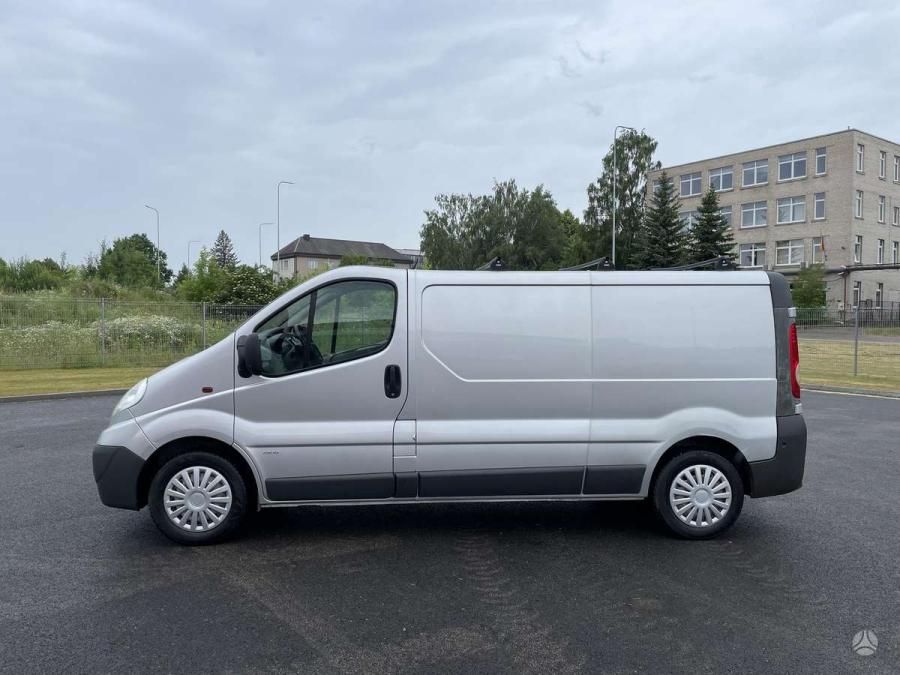 Grey Opel Vivaro 2013 in Telschi, with an engine capacity of 2.00 L and mileage of 248 thousand km for 5699 €, photo 1 on AUTOMOTO.COM.LV