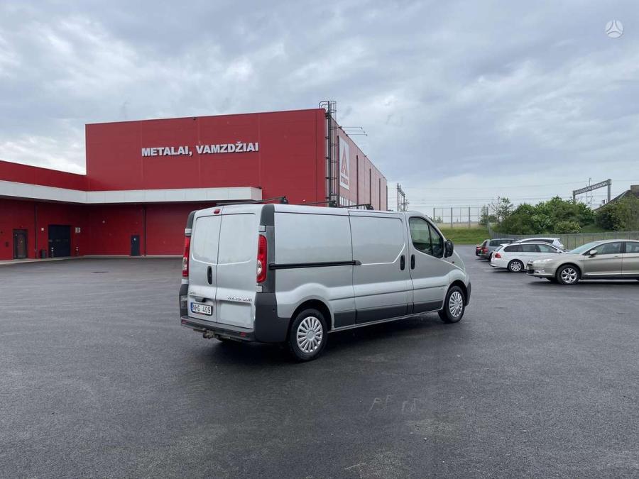 Grey Opel Vivaro 2013 in Telschi, with an engine capacity of 2.00 L and mileage of 248 thousand km for 5699 €, photo 11 on AUTOMOTO.COM.LV