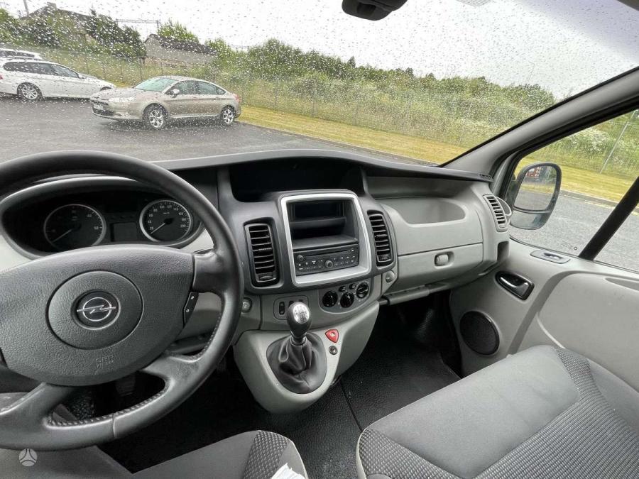Grey Opel Vivaro 2013 in Telschi, with an engine capacity of 2.00 L and mileage of 248 thousand km for 5699 €, photo 17 on AUTOMOTO.COM.LV