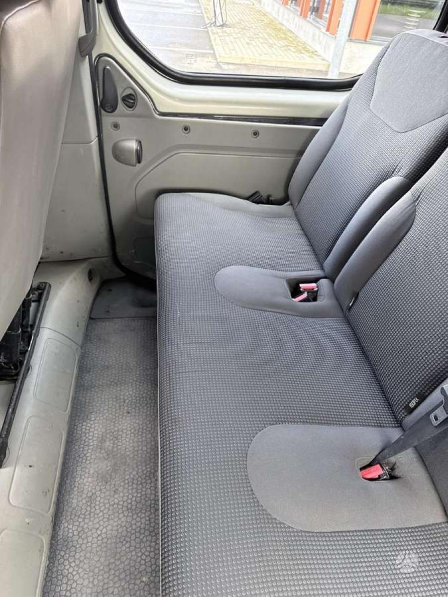 Pelēks Opel Vivaro 2013 Kauņa, ar dzinēja tilpumu 0.00 L un nobraukumu 390 tūkst. km par 5800 €, foto 25 vietnē AUTOMOTO.COM.LV