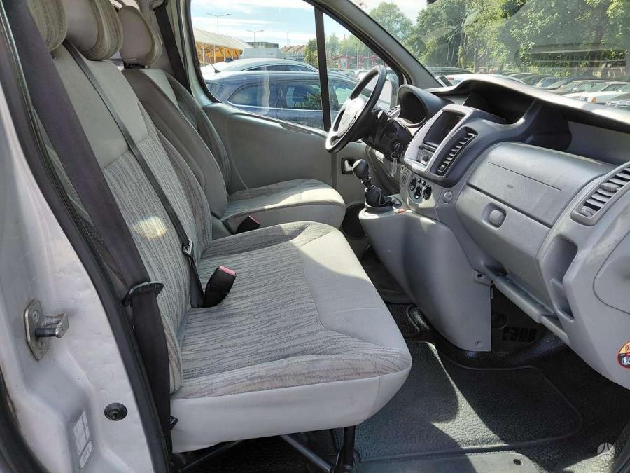 Pelēks Opel Vivaro 2013 Klaipėda, ar dzinēja tilpumu 2.00 L un nobraukumu 313 tūkst. km par 8500 €, foto 24 vietnē AUTOMOTO.COM.LV