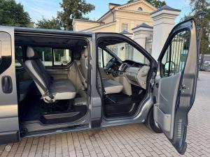 Grey Opel Vivaro 2013 in Vilnius, with an engine capacity of 2.00 L and mileage of 260 thousand km for 9999 €, photo 35 on AUTOMOTO.COM.LV