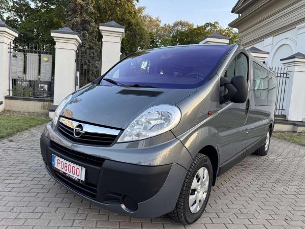 Grey Opel Vivaro 2013 in Vilnius, with an engine capacity of 2.00 L and mileage of 260 thousand km for 9999 €, photo 1 on AUTOMOTO.COM.LV