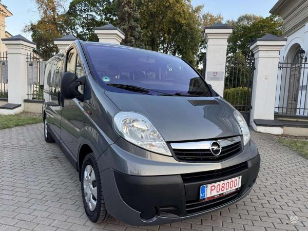 Grey Opel Vivaro 2013 in Vilnius, with an engine capacity of 2.00 L and mileage of 260 thousand km for 9999 €, photo 2 on AUTOMOTO.COM.LV