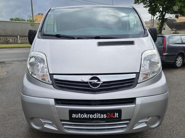 Grey Opel Vivaro 2013 in Siauliai, with an engine capacity of 2.00 L and mileage of 244 thousand km for 11950 €, photo 2 on AUTOMOTO.COM.LV