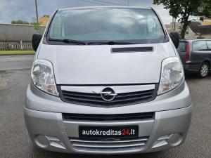 Grey Opel Vivaro 2013 in Siauliai, with an engine capacity of 2.00 L and mileage of 244 thousand km for 11950 €, photo 3 on AUTOMOTO.COM.LV