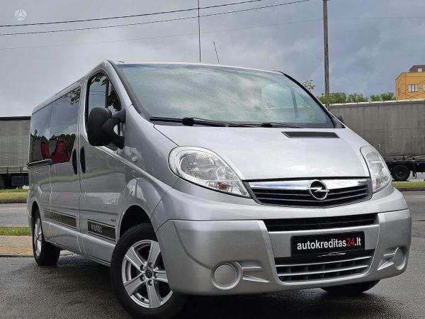 Grey Opel Vivaro 2013 in Siauliai, with an engine capacity of 2.00 L and mileage of 244 thousand km for 11950 €, photo 3 on AUTOMOTO.COM.LV