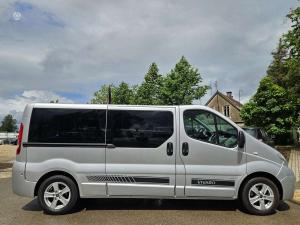 Grey Opel Vivaro 2013 in Siauliai, with an engine capacity of 2.00 L and mileage of 244 thousand km for 11950 €, photo 7 on AUTOMOTO.COM.LV