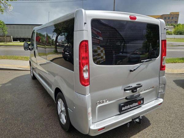 Grey Opel Vivaro 2013 in Siauliai, with an engine capacity of 2.00 L and mileage of 244 thousand km for 11950 €, photo 7 on AUTOMOTO.COM.LV
