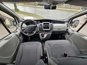 Grey Opel Vivaro 2013 in Siauliai, with an engine capacity of 2.00 L and mileage of 244 thousand km for 11950 €, photo 12 on AUTOMOTO.COM.LV