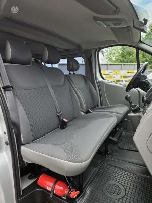 Grey Opel Vivaro 2013 in Siauliai, with an engine capacity of 2.00 L and mileage of 244 thousand km for 11950 €, photo 13 on AUTOMOTO.COM.LV