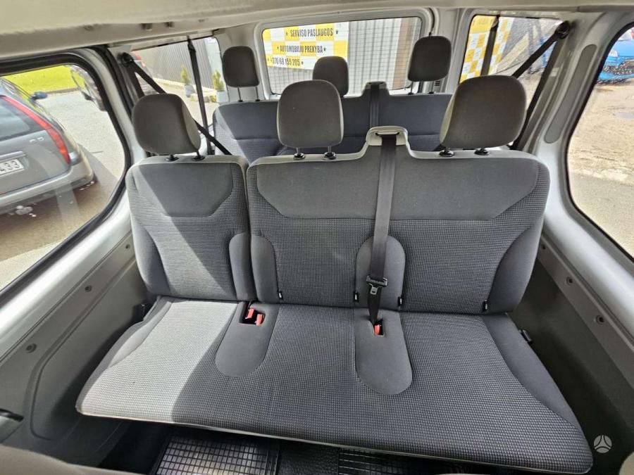 Grey Opel Vivaro 2013 in Siauliai, with an engine capacity of 2.00 L and mileage of 244 thousand km for 11950 €, photo 17 on AUTOMOTO.COM.LV