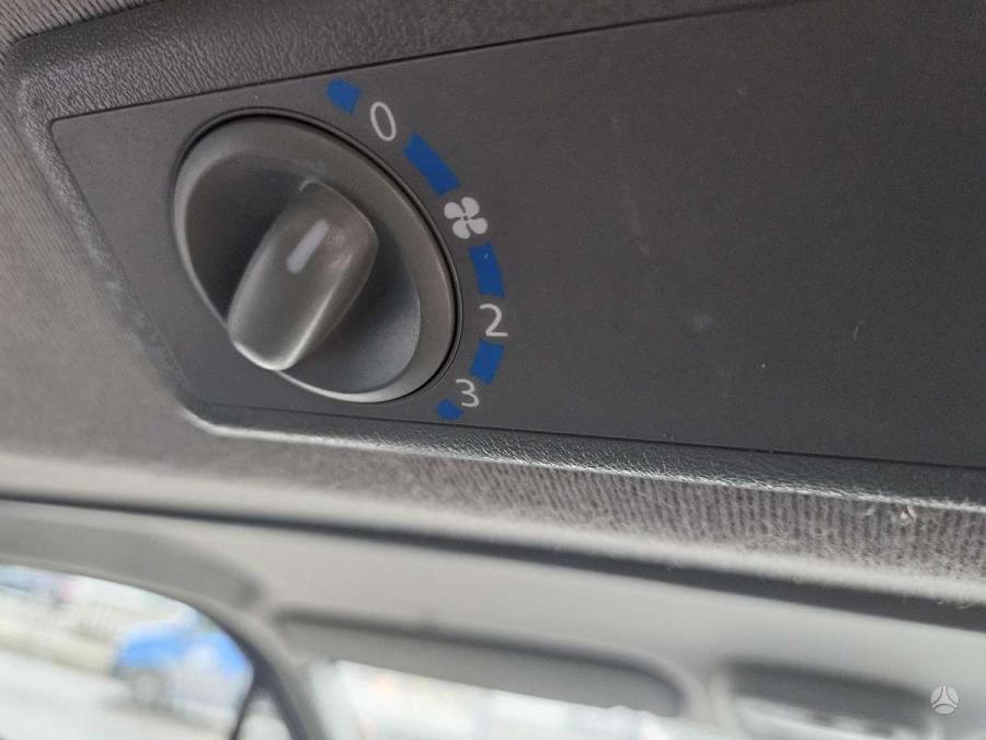 Grey Opel Vivaro 2013 in Siauliai, with an engine capacity of 2.00 L and mileage of 244 thousand km for 11950 €, photo 22 on AUTOMOTO.COM.LV