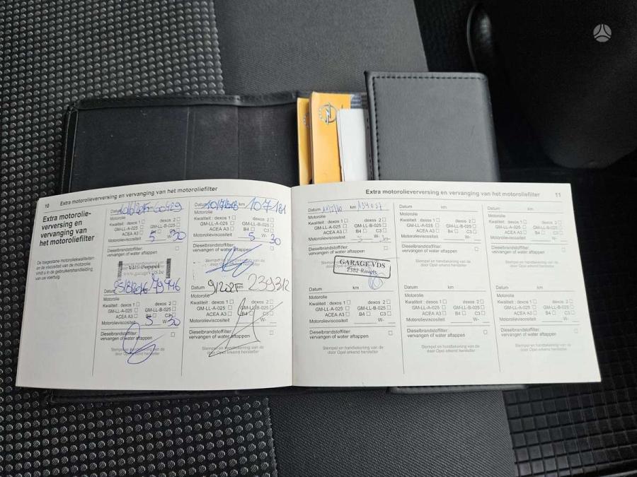 Grey Opel Vivaro 2013 in Siauliai, with an engine capacity of 2.00 L and mileage of 244 thousand km for 11950 €, photo 24 on AUTOMOTO.COM.LV