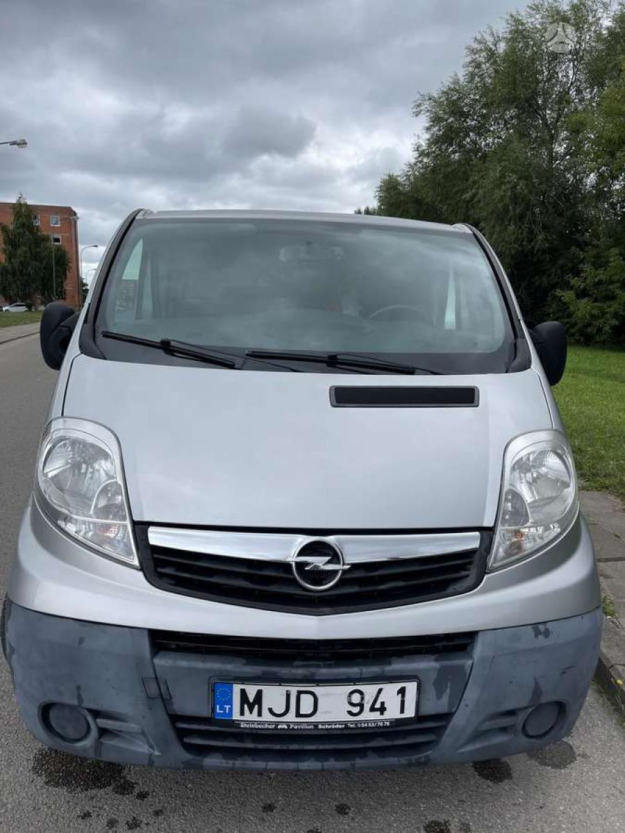 Grey Opel Vivaro 2013 in Klaipeda, with an engine capacity of 2.00 L and mileage of 202 thousand km for 9950 €, photo 4 on AUTOMOTO.COM.LV