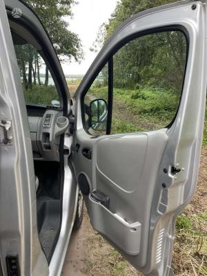 Grey Opel Vivaro 2013 in Klaipeda, with an engine capacity of 2.00 L and mileage of 202 thousand km for 9950 €, photo 16 on AUTOMOTO.COM.LV