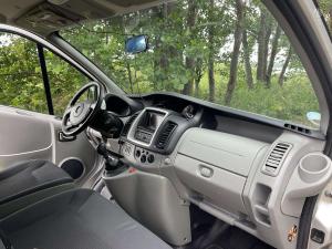 Grey Opel Vivaro 2013 in Klaipeda, with an engine capacity of 2.00 L and mileage of 202 thousand km for 9950 €, photo 18 on AUTOMOTO.COM.LV