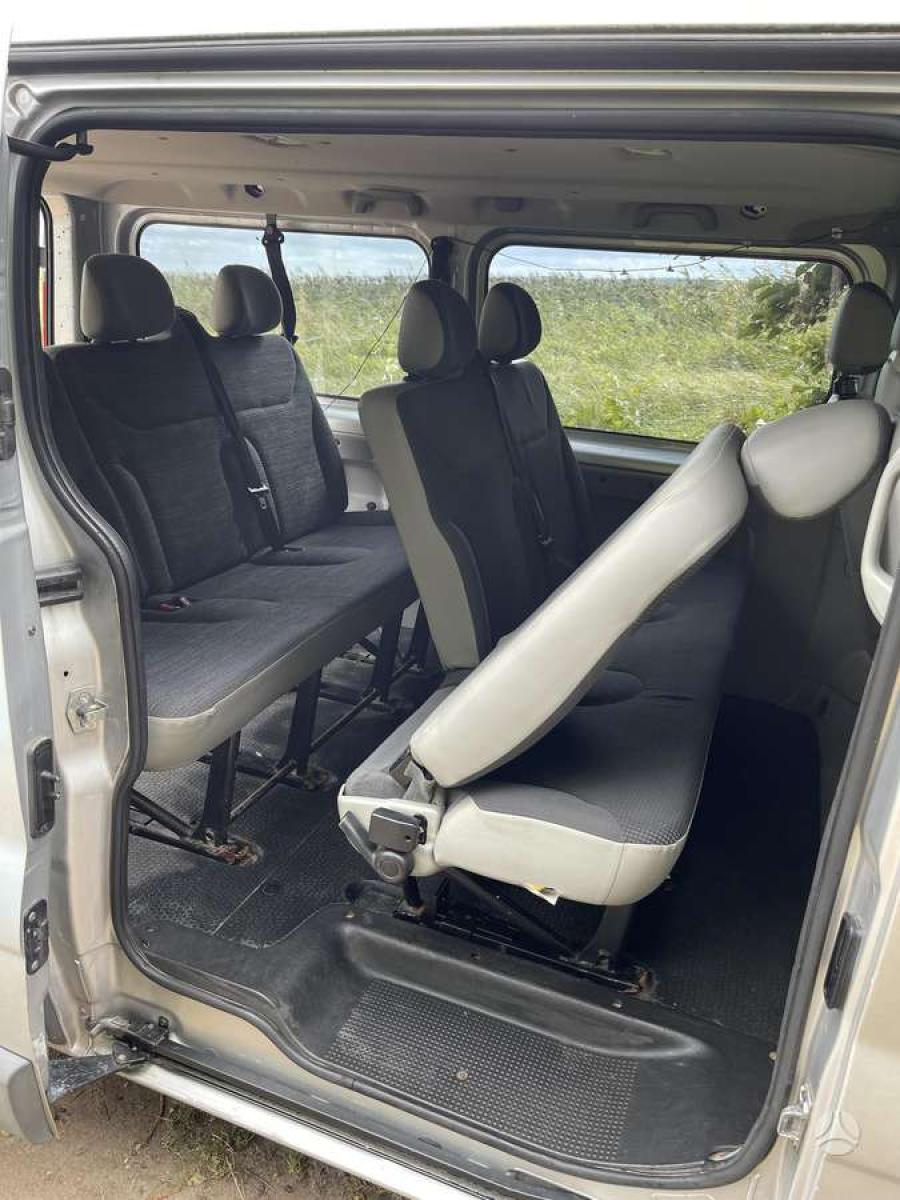 Grey Opel Vivaro 2013 in Klaipeda, with an engine capacity of 2.00 L and mileage of 202 thousand km for 9950 €, photo 26 on AUTOMOTO.COM.LV