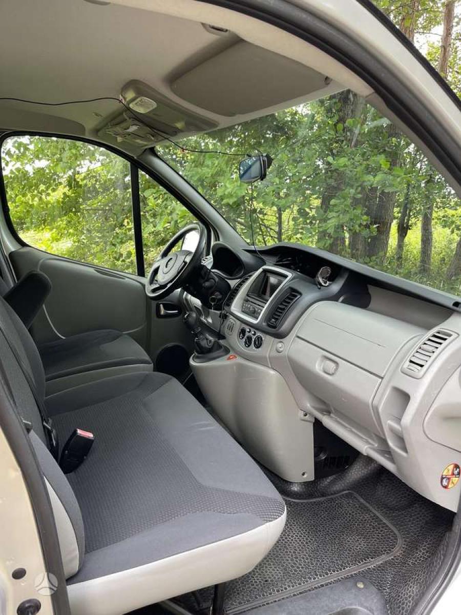 Grey Opel Vivaro 2013 in Klaipeda, with an engine capacity of 2.00 L and mileage of 202 thousand km for 9950 €, photo 32 on AUTOMOTO.COM.LV