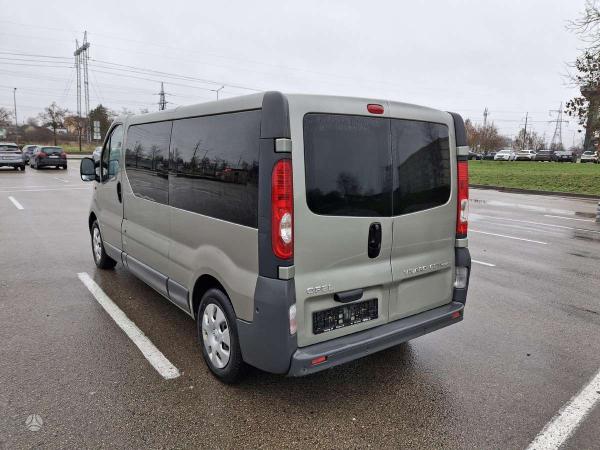 Pelēks Opel Vivaro 2014 Šauļi, ar dzinēja tilpumu 2.00 L un nobraukumu 272 tūkst. km par 7900 €, foto 5 vietnē AUTOMOTO.COM.LV