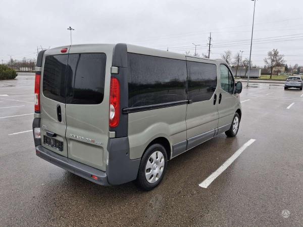 Pelēks Opel Vivaro 2014 Šauļi, ar dzinēja tilpumu 2.00 L un nobraukumu 272 tūkst. km par 7900 €, foto 7 vietnē AUTOMOTO.COM.LV