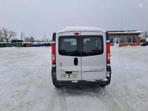 Grey Opel Vivaro 2014 in Ukmerge, with an engine capacity of 2.00 L and mileage of 374 thousand km for 5700 €, photo 5 on AUTOMOTO.COM.LV