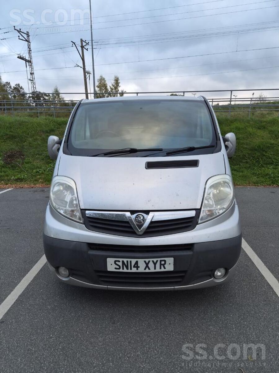 Pelēks Opel Vivaro 2014 Rīga, ar dzinēja tilpumu 2.00 L un nobraukumu 320 tūkst. km par 1800 €, foto 1 vietnē AUTOMOTO.COM.LV