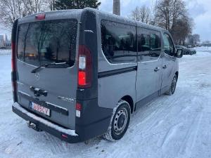 Grey Opel Vivaro 2015 in Taurage, with an engine capacity of 1.60 L and mileage of 268 thousand km for 8700 €, photo 3 on AUTOMOTO.COM.LV