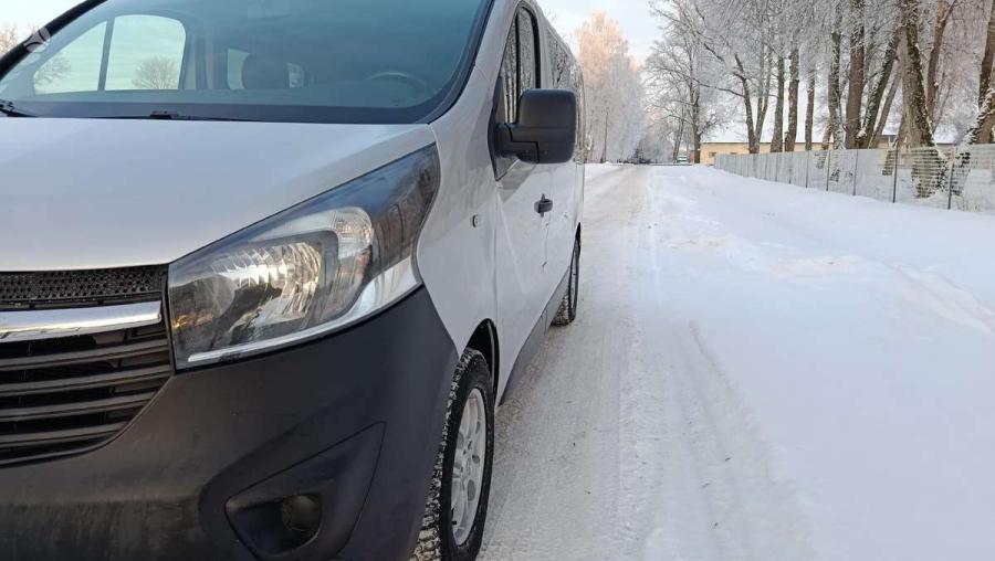 Pelēks Opel Vivaro 2015 Tauragė, ar dzinēja tilpumu 1.60 L un nobraukumu 230 tūkst. km par 9400 €, foto 3 vietnē AUTOMOTO.COM.LV