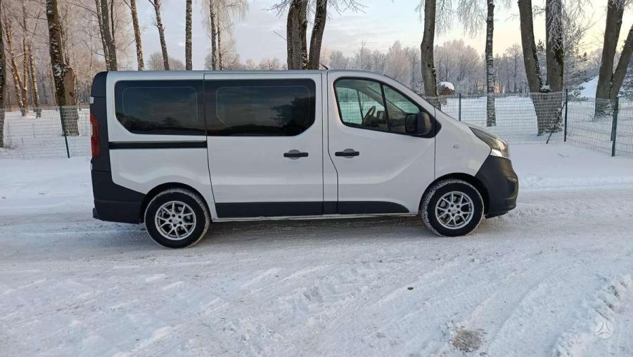 Pelēks Opel Vivaro 2015 Tauragė, ar dzinēja tilpumu 1.60 L un nobraukumu 230 tūkst. km par 9400 €, foto 5 vietnē AUTOMOTO.COM.LV
