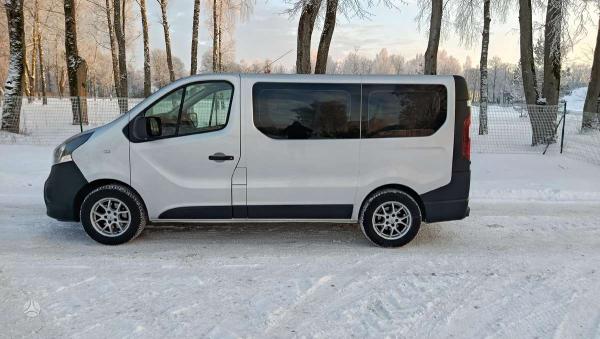 Grey Opel Vivaro 2015 in Taurage, with an engine capacity of 1.60 L and mileage of 230 thousand km for 9400 €, photo 8 on AUTOMOTO.COM.LV