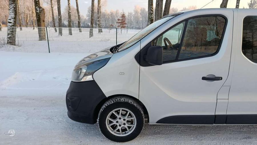 Pelēks Opel Vivaro 2015 Tauragė, ar dzinēja tilpumu 1.60 L un nobraukumu 230 tūkst. km par 9400 €, foto 9 vietnē AUTOMOTO.COM.LV