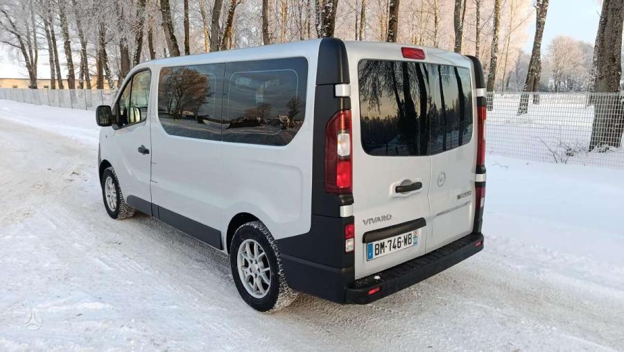 Pelēks Opel Vivaro 2015 Tauragė, ar dzinēja tilpumu 1.60 L un nobraukumu 230 tūkst. km par 9400 €, foto 11 vietnē AUTOMOTO.COM.LV