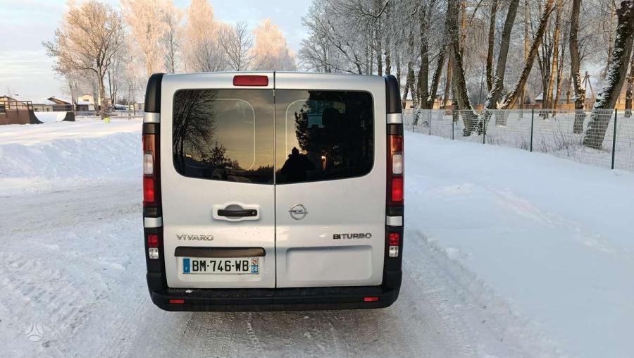 Pelēks Opel Vivaro 2015 Tauragė, ar dzinēja tilpumu 1.60 L un nobraukumu 230 tūkst. km par 9400 €, foto 12 vietnē AUTOMOTO.COM.LV
