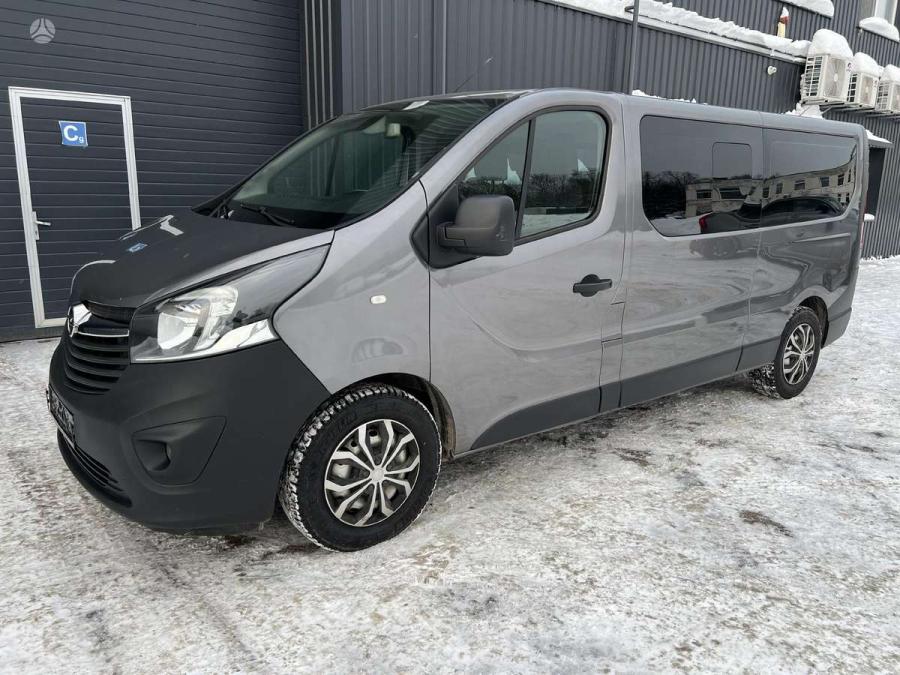 Grey Opel Vivaro 2015 in Alytus, with an engine capacity of 1.60 L and mileage of 274 thousand km for 8950 €, photo 2 on AUTOMOTO.COM.LV