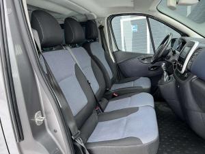 Grey Opel Vivaro 2015 in Alytus, with an engine capacity of 1.60 L and mileage of 274 thousand km for 8950 €, photo 17 on AUTOMOTO.COM.LV