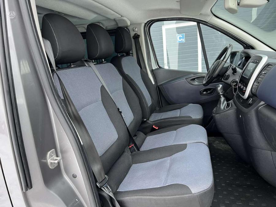 Grey Opel Vivaro 2015 in Alytus, with an engine capacity of 1.60 L and mileage of 274 thousand km for 8950 €, photo 17 on AUTOMOTO.COM.LV