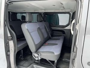 Grey Opel Vivaro 2015 in Alytus, with an engine capacity of 1.60 L and mileage of 274 thousand km for 8950 €, photo 18 on AUTOMOTO.COM.LV