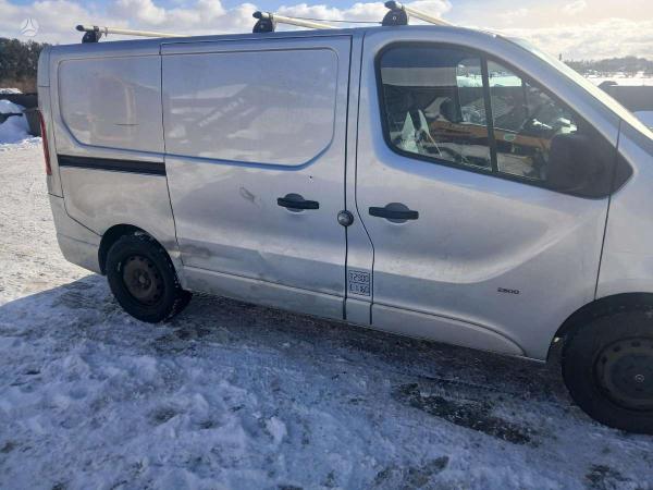 Grey Opel Vivaro 2015 in Kretinga, with an engine capacity of 1.60 L and mileage of 250 thousand km for 4200 €, photo 3 on AUTOMOTO.COM.LV