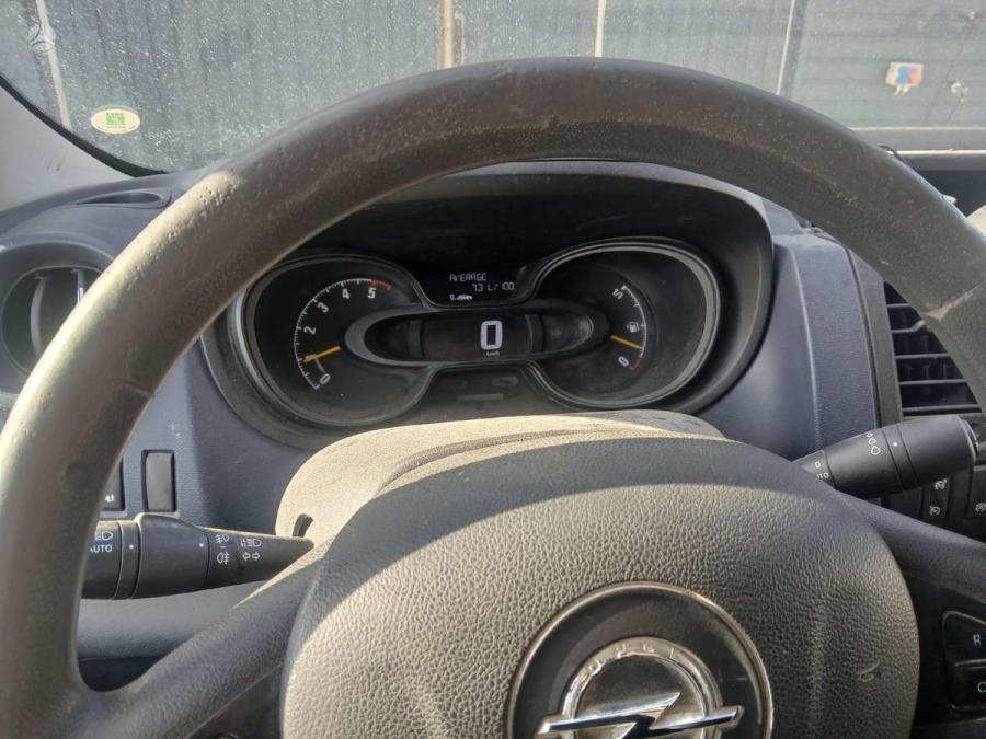 Pelēks Opel Vivaro 2015 Kretinga, ar dzinēja tilpumu 1.60 L un nobraukumu 250 tūkst. km par 4200 €, foto 12 vietnē AUTOMOTO.COM.LV