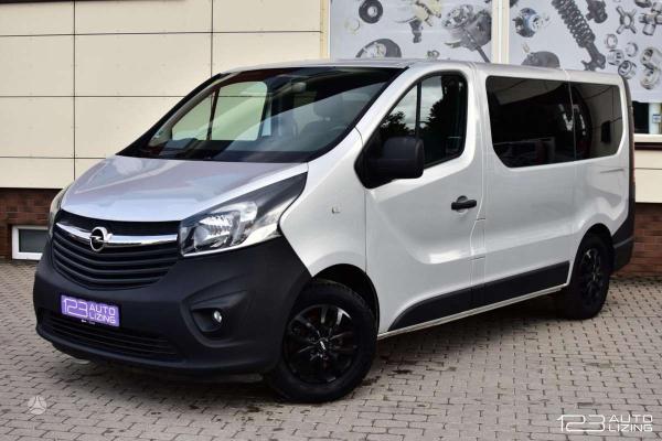 Grey Opel Vivaro 2016 in Kretinga, with an engine capacity of 1.60 L and mileage of 246 thousand km for 10999 €, photo 1 on AUTOMOTO.COM.LV