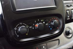 Grey Opel Vivaro 2016 in Kretinga, with an engine capacity of 1.60 L and mileage of 246 thousand km for 10999 €, photo 20 on AUTOMOTO.COM.LV